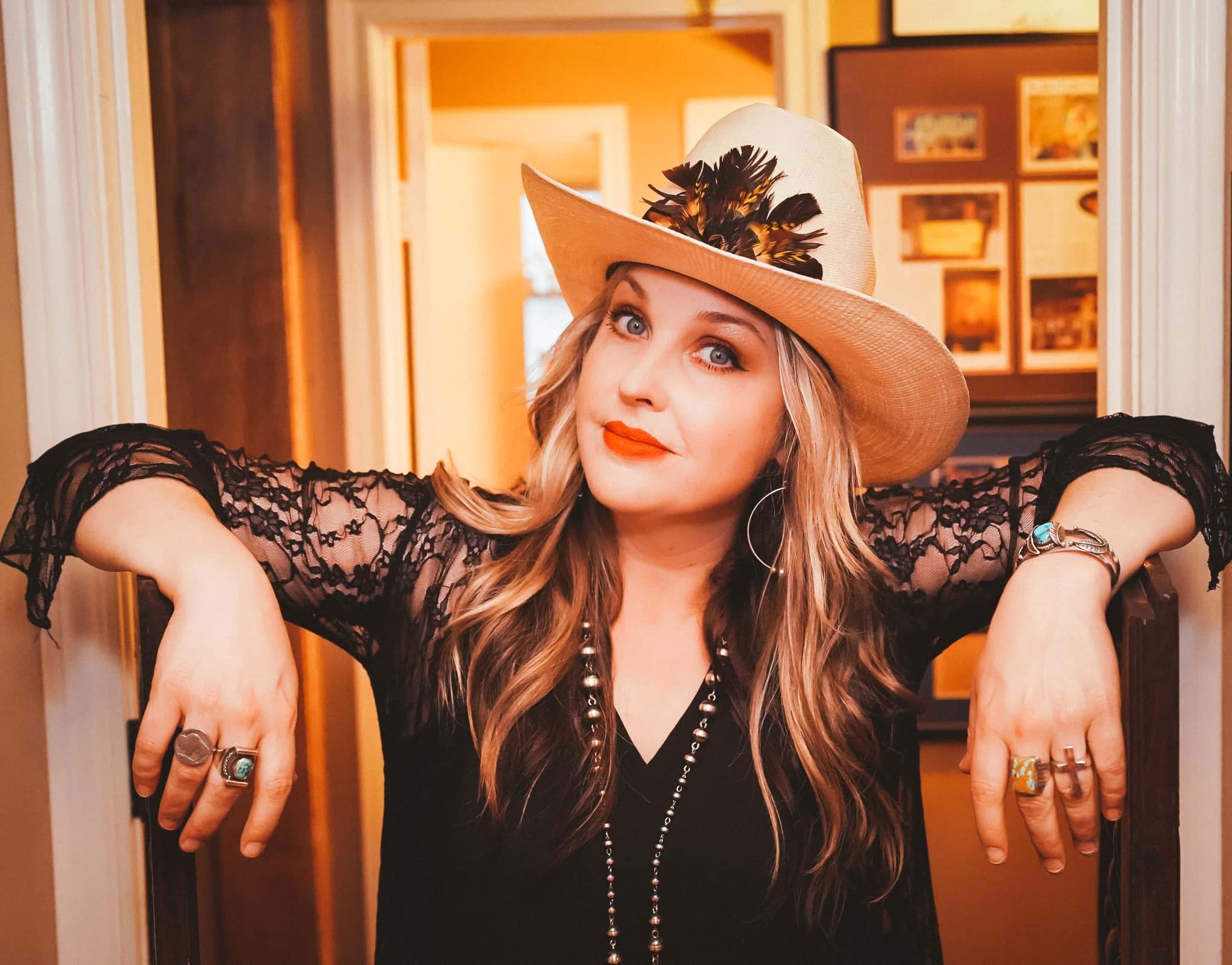 Sunny Sweeney with Kyle Hutton - Real Life Real Music